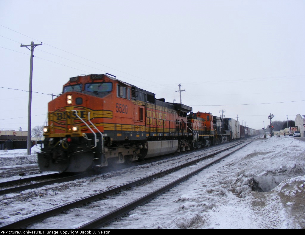 BNSF 5520